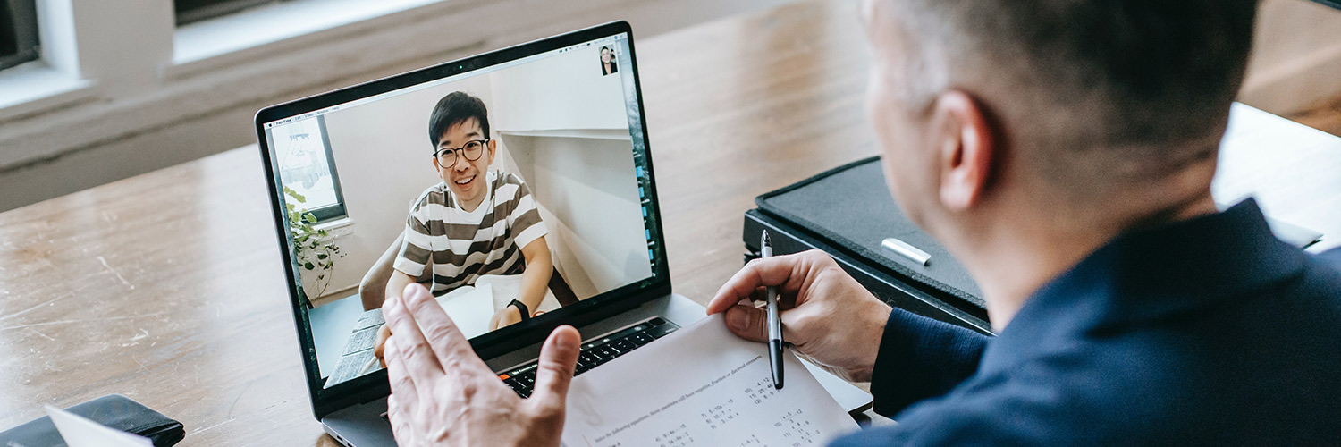 The Power of Interactive Live Sessions in Enhancing Student Participation